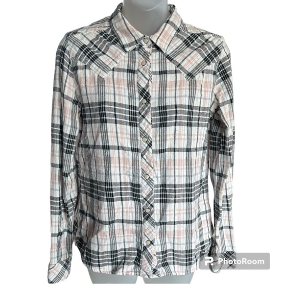 Idyllwind | Tops | Idyllwind By Miranda Lambert Pink And Black Snap ...
